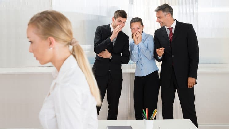 Mobbing am Arbeitsplatz | Psychoterror unter Arbeitskollegen